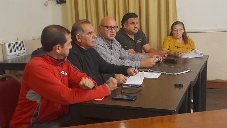 LA UNION ANDINA CONFORMO SU NUEVA COMISION - Entre Guindas y Bochazos